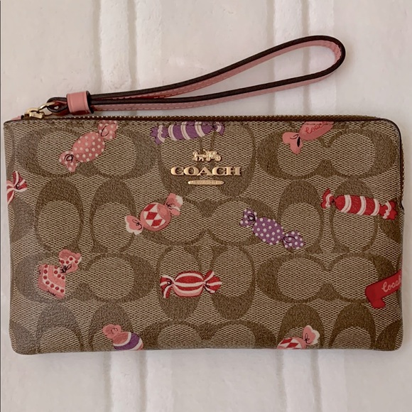 Coach | Bags | Large Corner Zip Wristlet In Signature Canvas With Candy ...